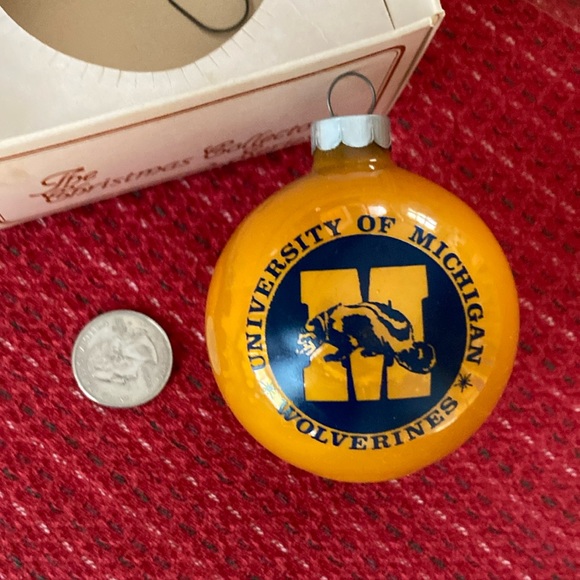 Topperscot | Holiday | Vintage University Of Michigan Wolverines Tree ...